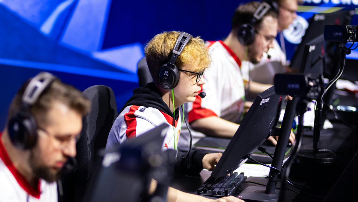 Невероятная победа MOUZ над фаворитами Team Vitality на IEM Cologne ...